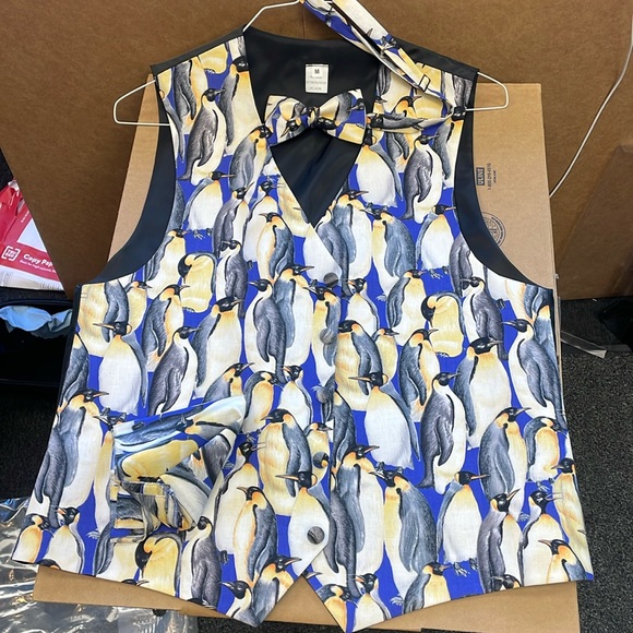 Suits & Blazers | Emperors Penguin Vest And Bow Tie And Hanky Medium ...